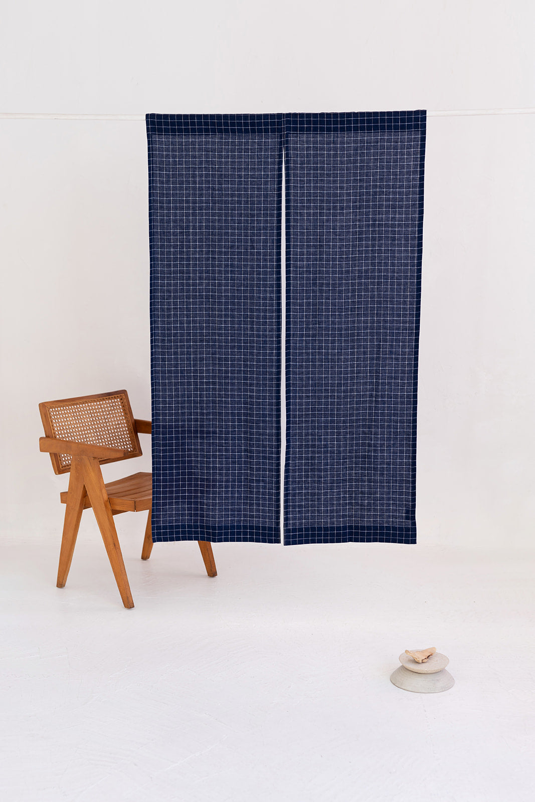 Navy Blue Windowpane Linen Japanese Noren Curtain – Sand Snow Linen